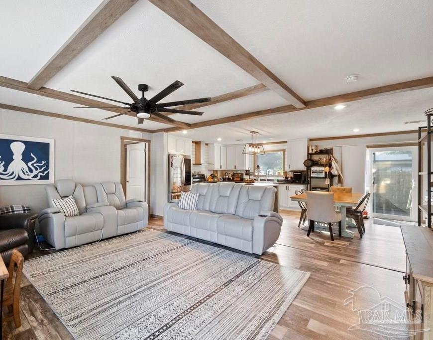 6885 East Bay Blvd, Navarre, FL - lhrmls-02281299 - Beach-Homes.com