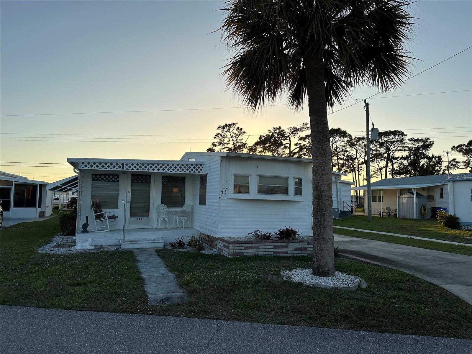244 OUTER DRIVE, VENICE, FL - lhrmls-02059605 - Beach-Homes.com