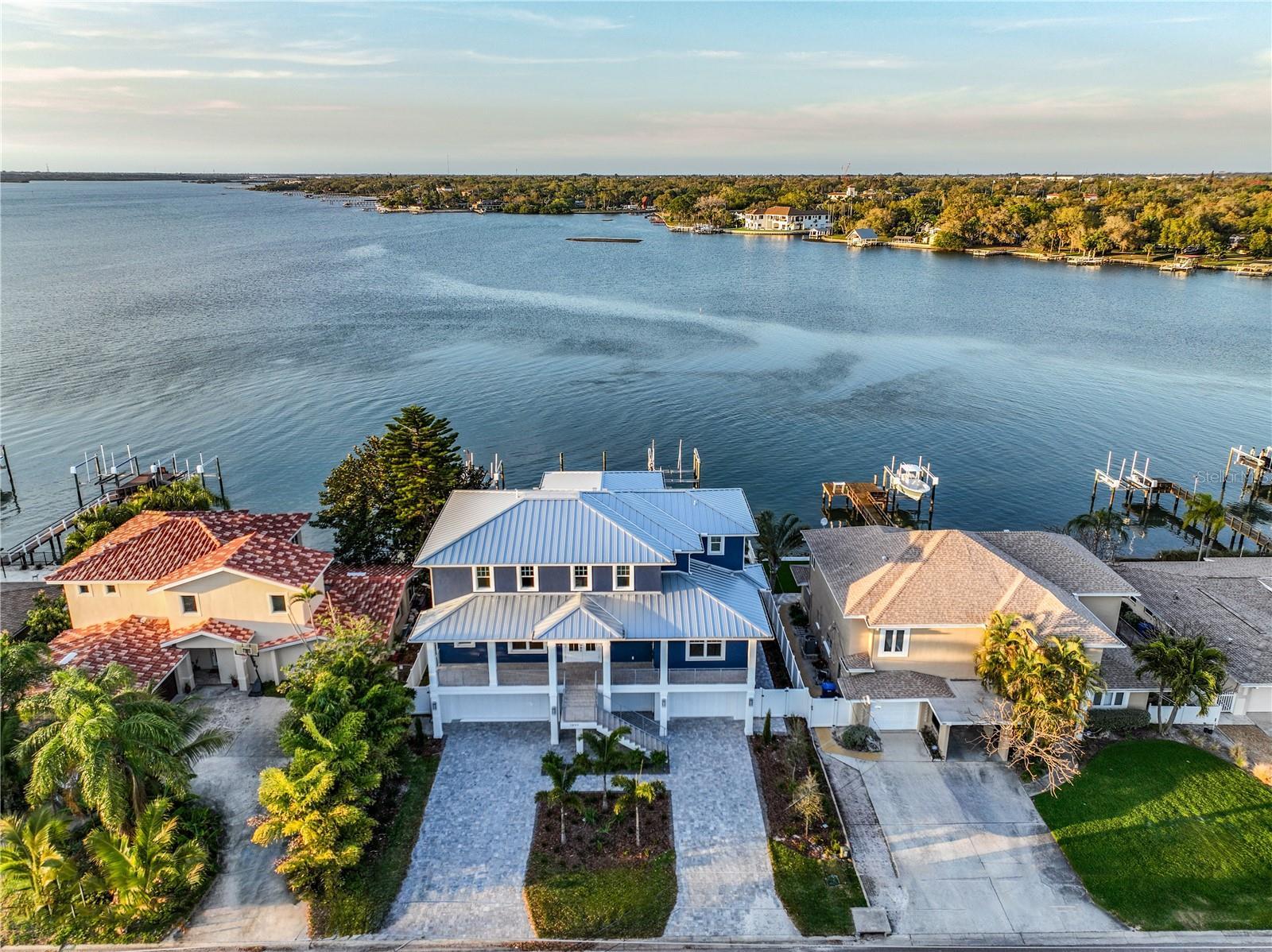 7899 CAUSEWAY BOULEVARD N, ST PETERSBURG, FL - lhrmls-01962518 - Beach ...